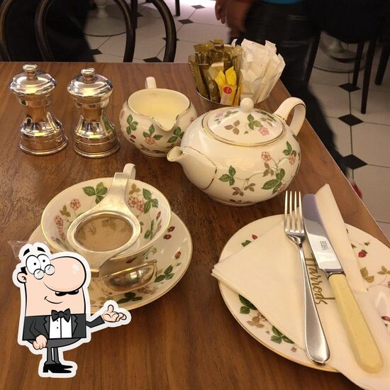 Harrods Café, London, Knightsbridge - Restaurant menu, prices and reviews