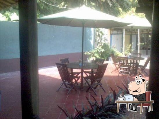 PHINISI RESTO & COFFEE, Caturtunggal - Menú del restaurante, precios y ...