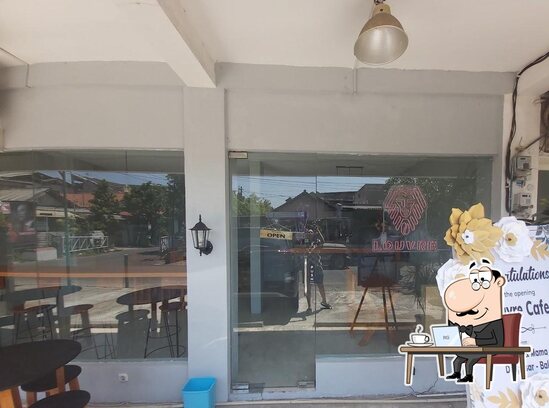 Louvre Cafe, Surabaya - Restaurant menu, prices and reviews