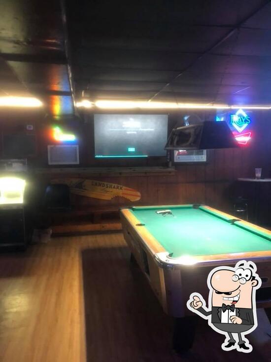 8-Ball Lounge, Sarasota - Restaurant menu, prices and reviews