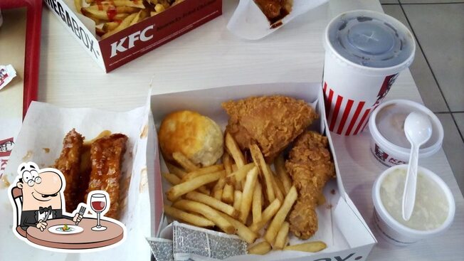 Restaurante KFC, Saltillo, Blvd. Antonio Cárdenas 2570 - Opiniones del ...