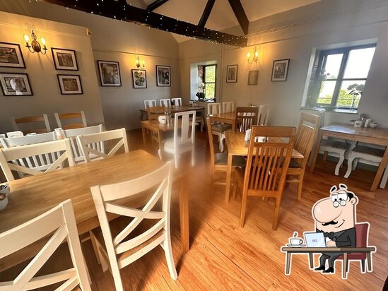 Raglan Castle Cafe, Raglan - Restaurant menu, prices and reviews