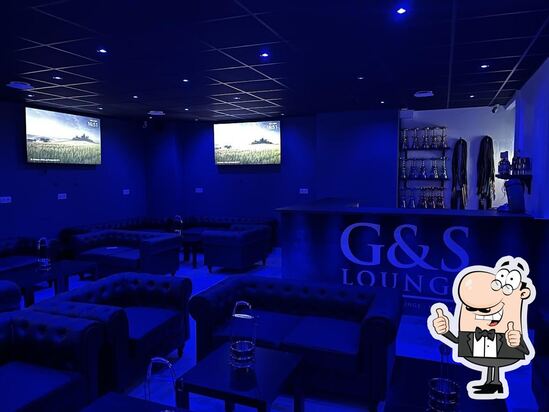 GS Lounge pub et bar, Orange - Critiques de restaurant