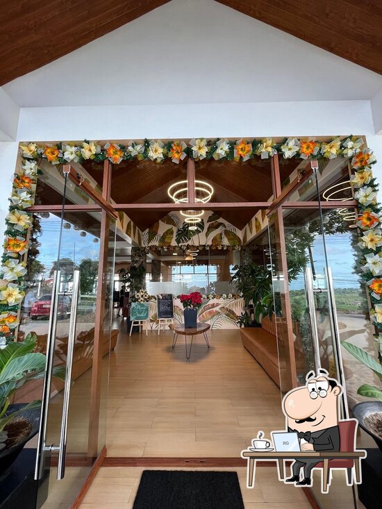 CliffView Bar & Restaurant, Alfonso - Restaurant menu, prices and reviews
