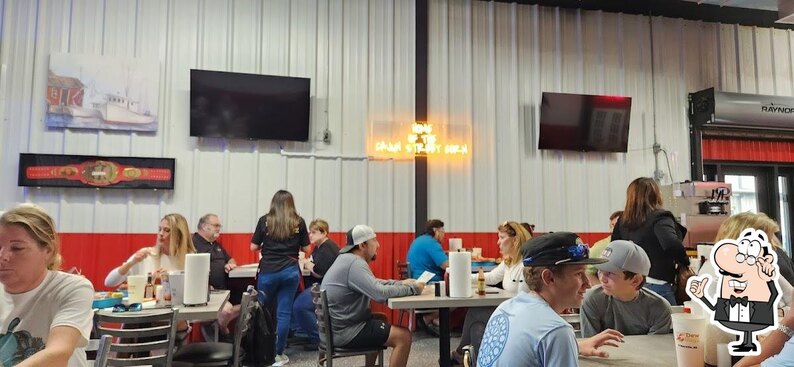 Dewy Dew Bugz Seafood Market & Restaurant, D'Iberville - Restaurant ...