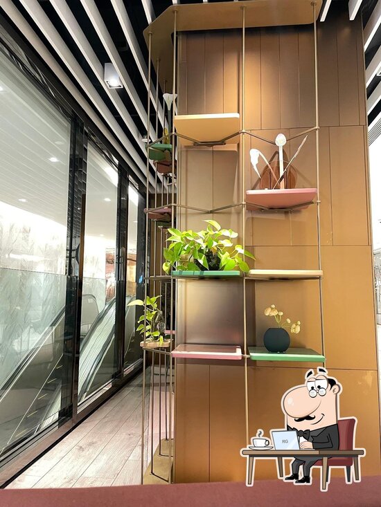 Trois Cafe Central Building, Hong Kong - Restaurant menu, prices and ...