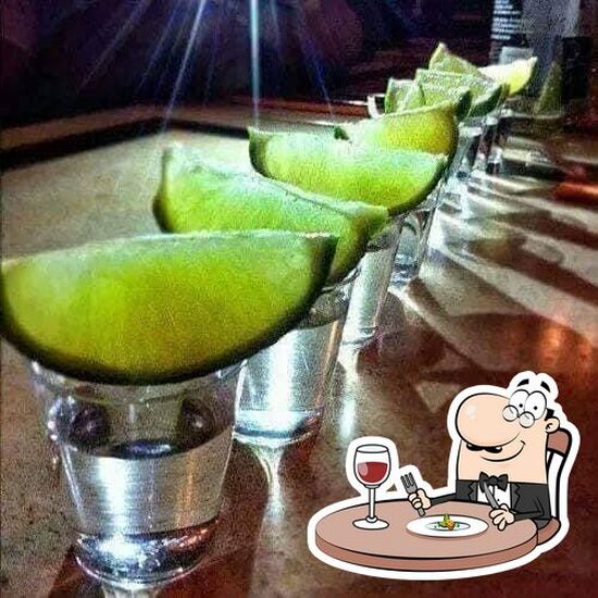 Buho's Bar in Houston - Restaurant reviews