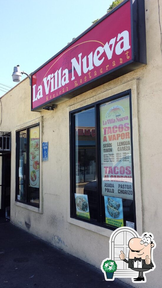 La Villanueva Restaurant in Maywood