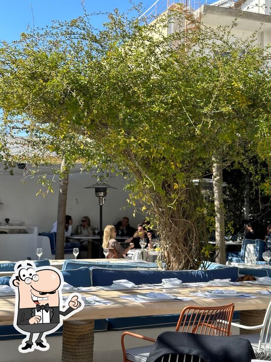 Chromata Vythou, Nea Erythraia - Restaurant menu, prices and reviews