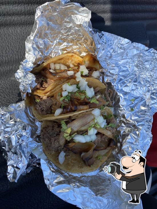 Menu at Tacos La Chicatana restaurant, Lee's Summit