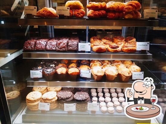 Starbucks Cavendish Square, Cape Town - Restaurant reviews