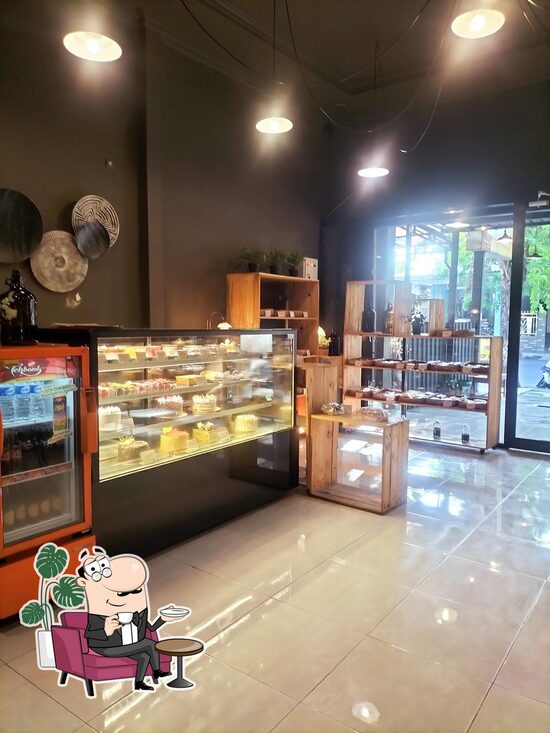 Kampoeng Roti Lamongan, Lamongan - Restaurant reviews