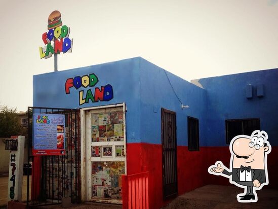 Menu at Foodland restaurant, Nuevo Laredo
