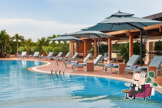 Splash Pool Bar, Ho Chi Minh City - Restaurant menu, prices and reviews