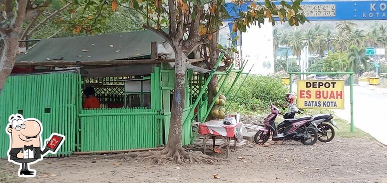 Menu at Es Batas Kota Mas Andi restaurant, Bima