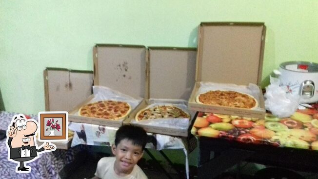 Big Guys Pizza restaurant, Imus - Restaurant reviews