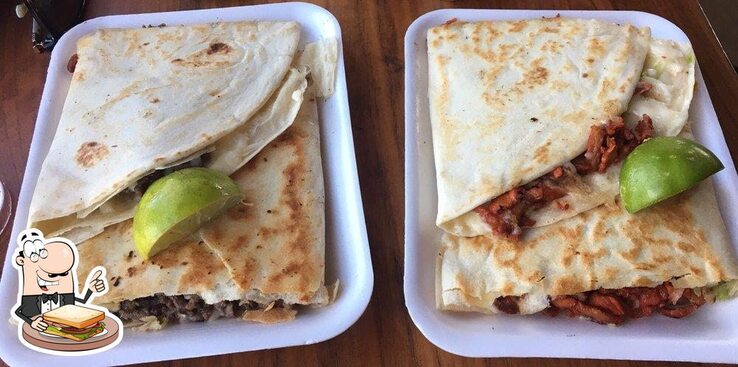 Menu at Mulas Food Truck, Laredo, Golondrina Dr