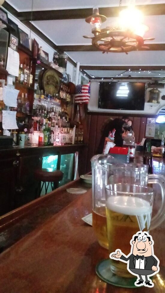 Sand Bar, Mastic Beach - Restaurant menu, prices and reviews
