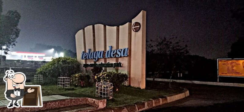 Telaga Traditional Resto restaurant, Karawang, Kawasan Industri Kiic ...