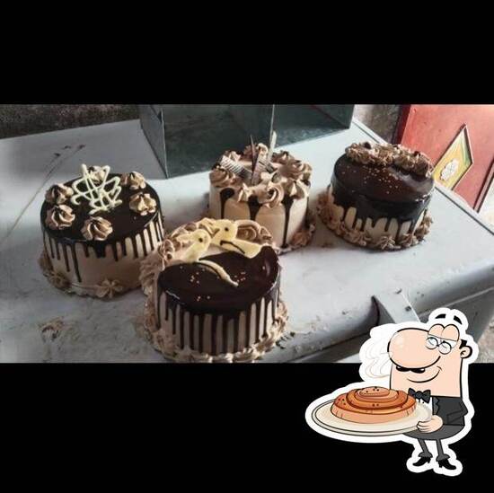Khatwani cake point, Churu