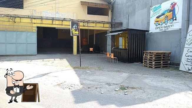 First garage cafe, Gempol - Restaurant reviews