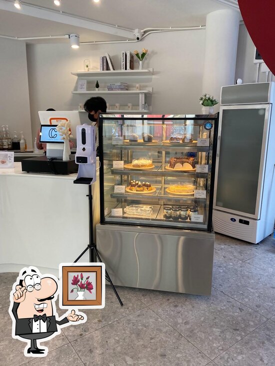 CURVE CAF', Khlong Nung - Restaurant menu, prices and reviews