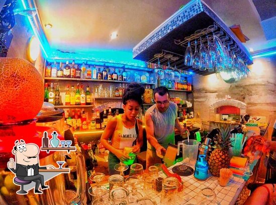 Tropik Foods restaurant Haïtien Saint-Denis, Saint-Denis - Restaurant ...