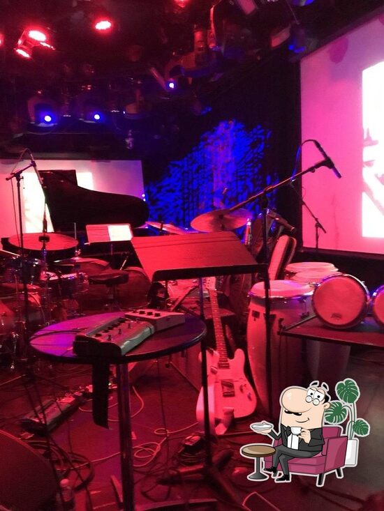 Le Poisson Rouge, New York City - Restaurant menu, prices and reviews