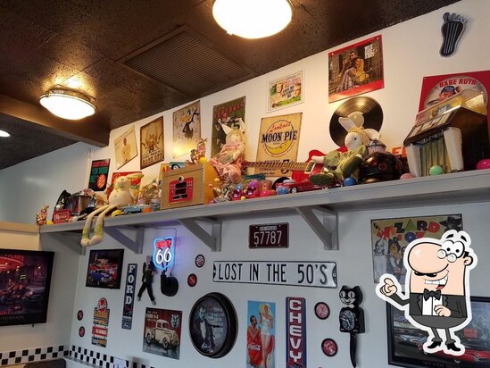 Beeps Diner, Simi Valley - Restaurant menu, prices and reviews