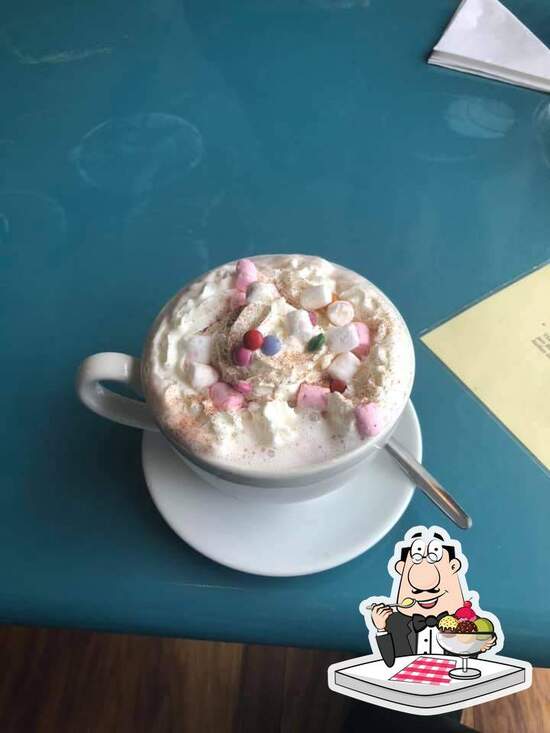 Moo's Coffee Bar in Welshpool - Restaurant reviews