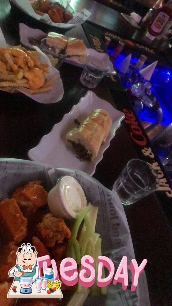 Menu at Chasers Sports Bar & Grill, Lake Zurich