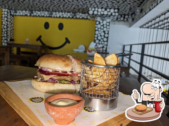 Burger Factory Dona Paula, Dona Paula - Restaurant menu, prices and reviews