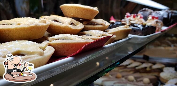 Square Bistro-Pizzeria-Cafe, Qormi - Restaurant menu and reviews