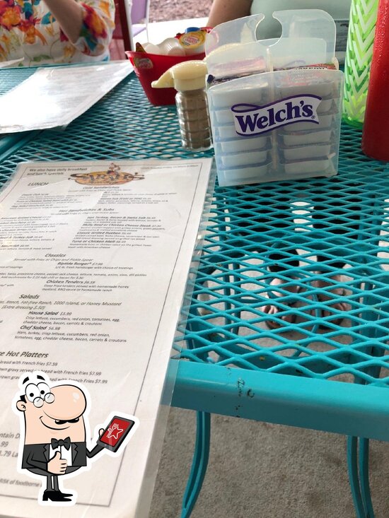 Sarah's Kitchen in Ocean Isle Beach - Restaurant menu and reviews