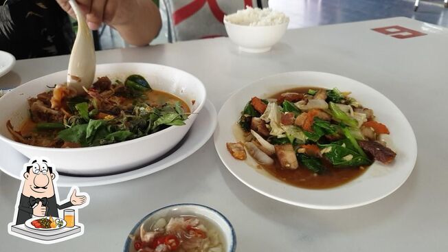 Chan Mit Han Phalo restaurant, Sung Noen - Restaurant reviews
