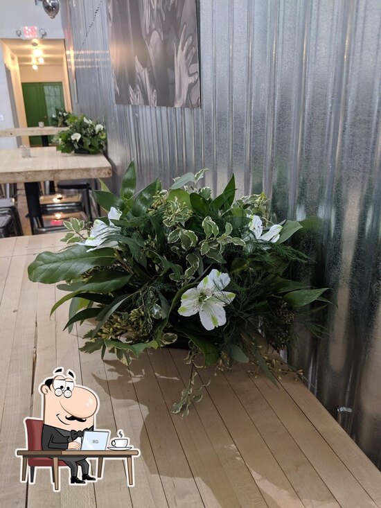 Invisible Man Brewing, Greensburg - Restaurant menu, prices and reviews