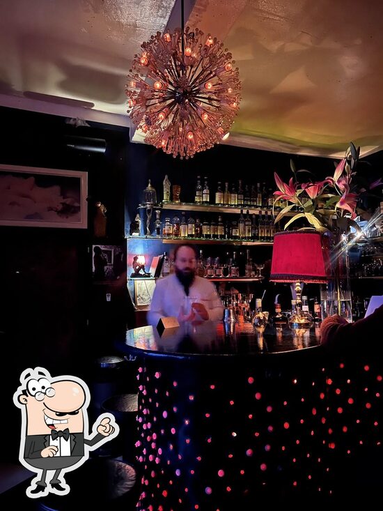 die rote bar, Frankfurt am Main - Speisekarte, Preise und Bewertungen