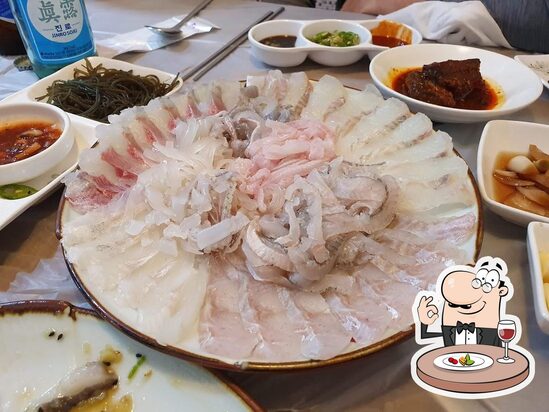 Menu at Jagalchi Sashimi restaurant, Busan