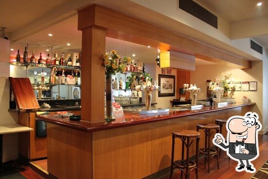Bells Hotel, South Melbourne - Restaurant menu, prices and reviews