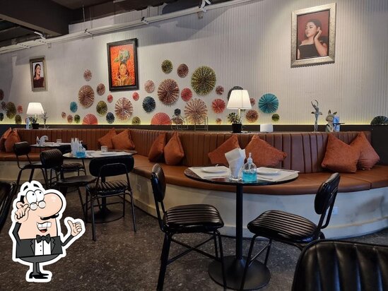 The Mona Bar & Restaurant, Hua Hin - Restaurant menu, prices and reviews