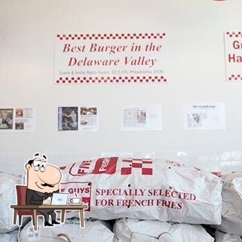 Five Guys, Redmond - Restaurant menu, prices and reviews