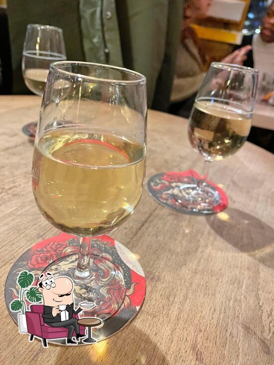 Chez Prune, Paris - Restaurant menu, prices and reviews