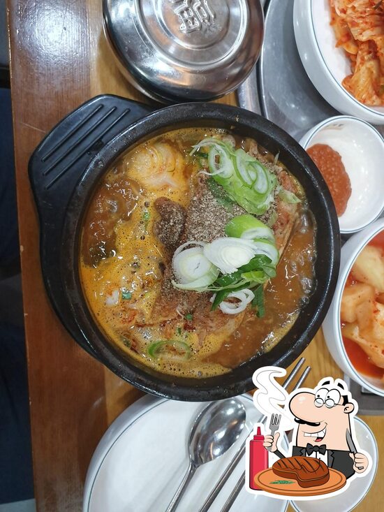 Wondang Gamja-tang(pork back-bone stew) restaurant, Seoul, 129-1 ...