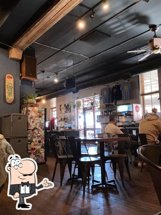Bread & Circus Sandwich Kitchen, Sioux Falls - Restaurant menu, prices ...
