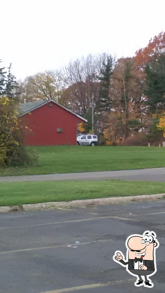 Hall's Apple Farm, Lockport - Restaurant menu, prices and reviews