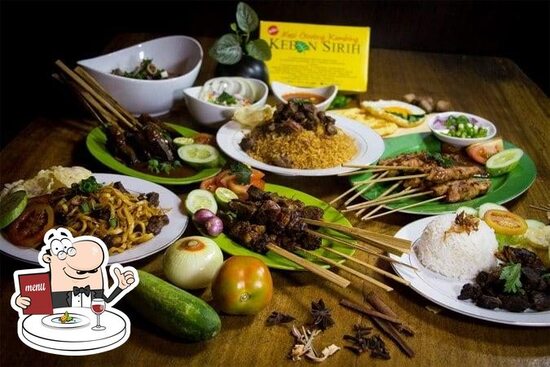 Restaurante Nasi Goreng Kambing H. Bisri Kebon Kacang, Central Jakarta ...