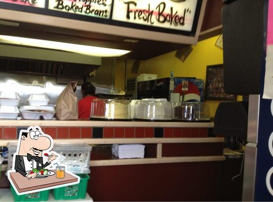 Hawk's BBQ, 8191 Brook Rd B in Richmond - Restaurant menu and reviews