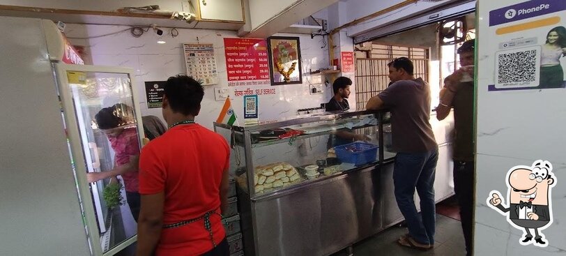 Bombay Vada Pav, Surat, 28 - Restaurant reviews