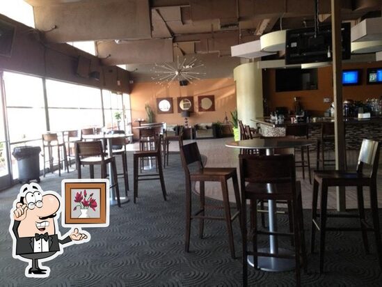 Hunters Palm Springs in Palm Springs - Restaurant menu and reviews