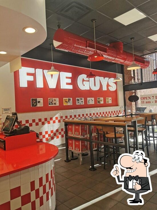 Menu at Five Guys fast food, Pasadena